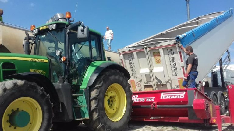 PERARD Trans-eXpress 500 TRAC | Překládací vozy